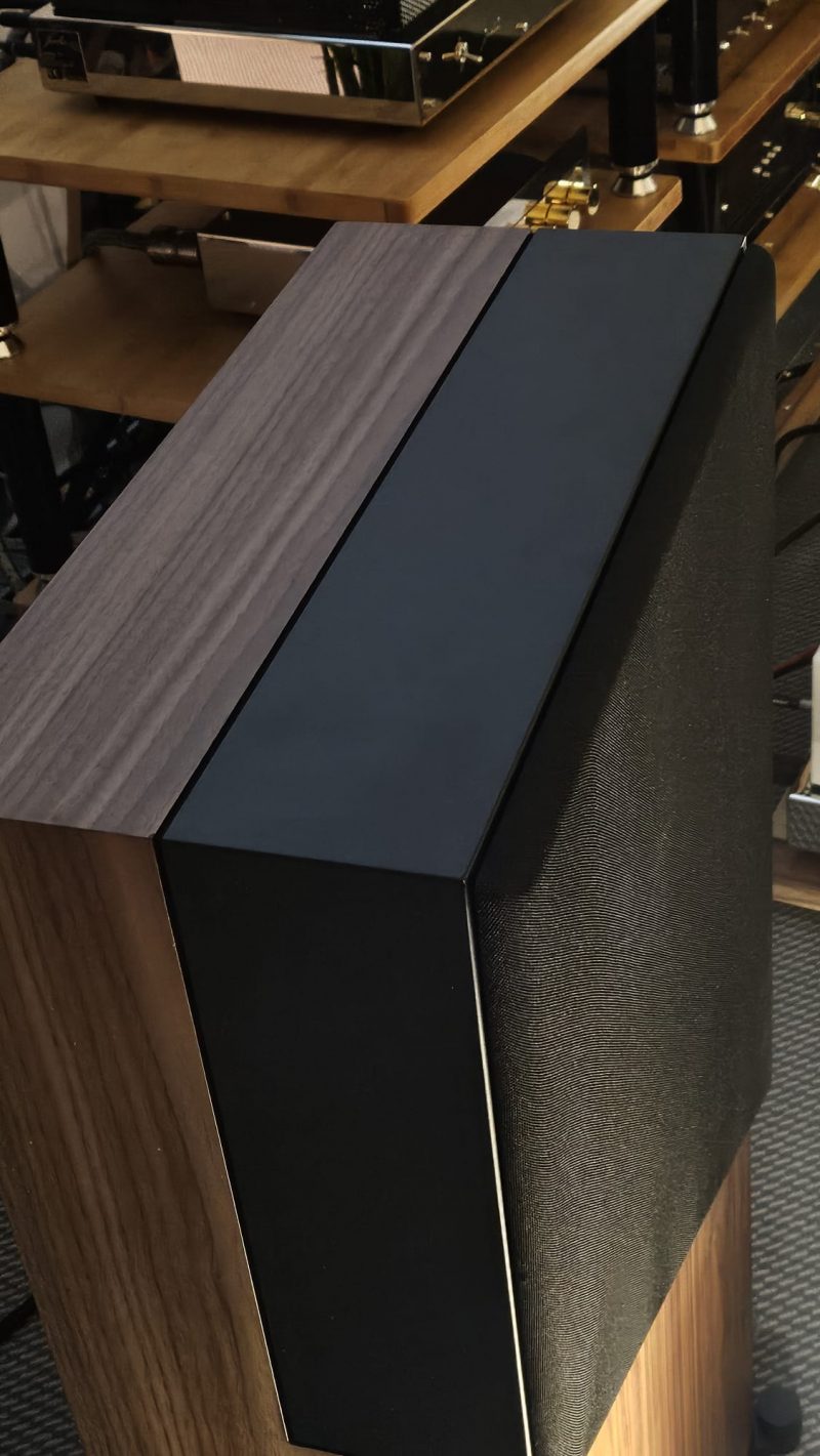 New model : The Stage - Davis Acoustics